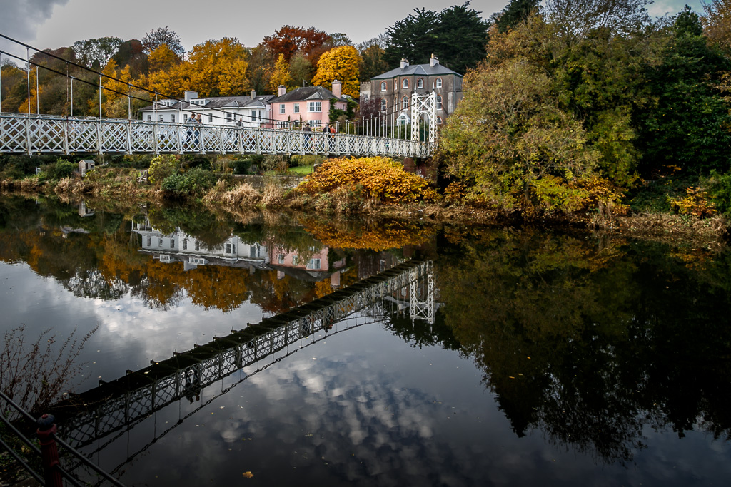 The Shaky Bridge – In Photos dot Org